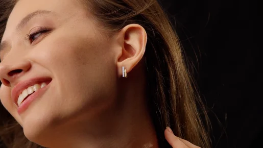 Buy 550+ Hoops Earrings Designs Online | BlueStone.com - India's #1 ...